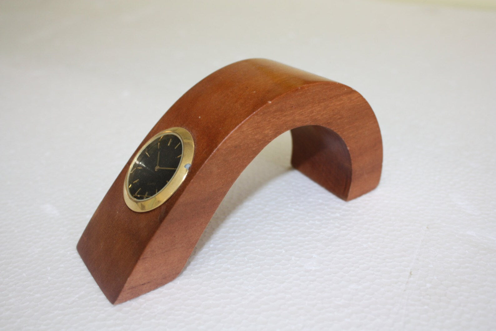 curve clock